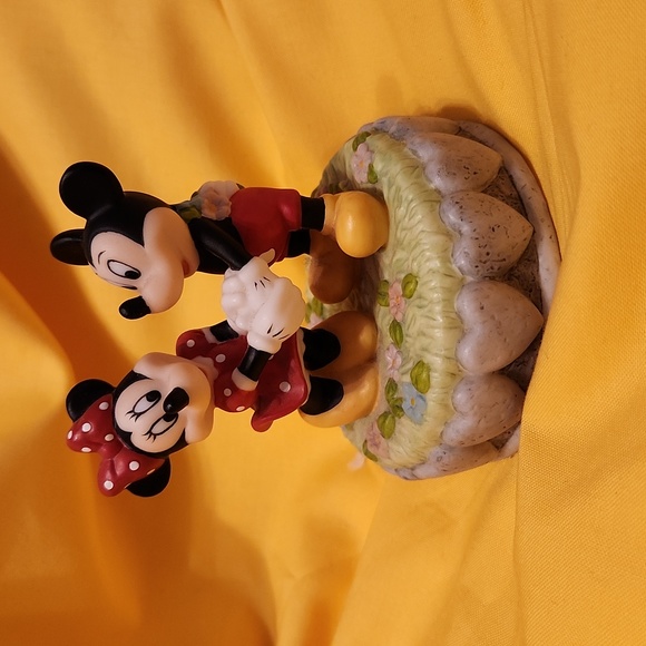 xxx | Accents | Vintage Mickie And Minnie Music Box | Poshmark